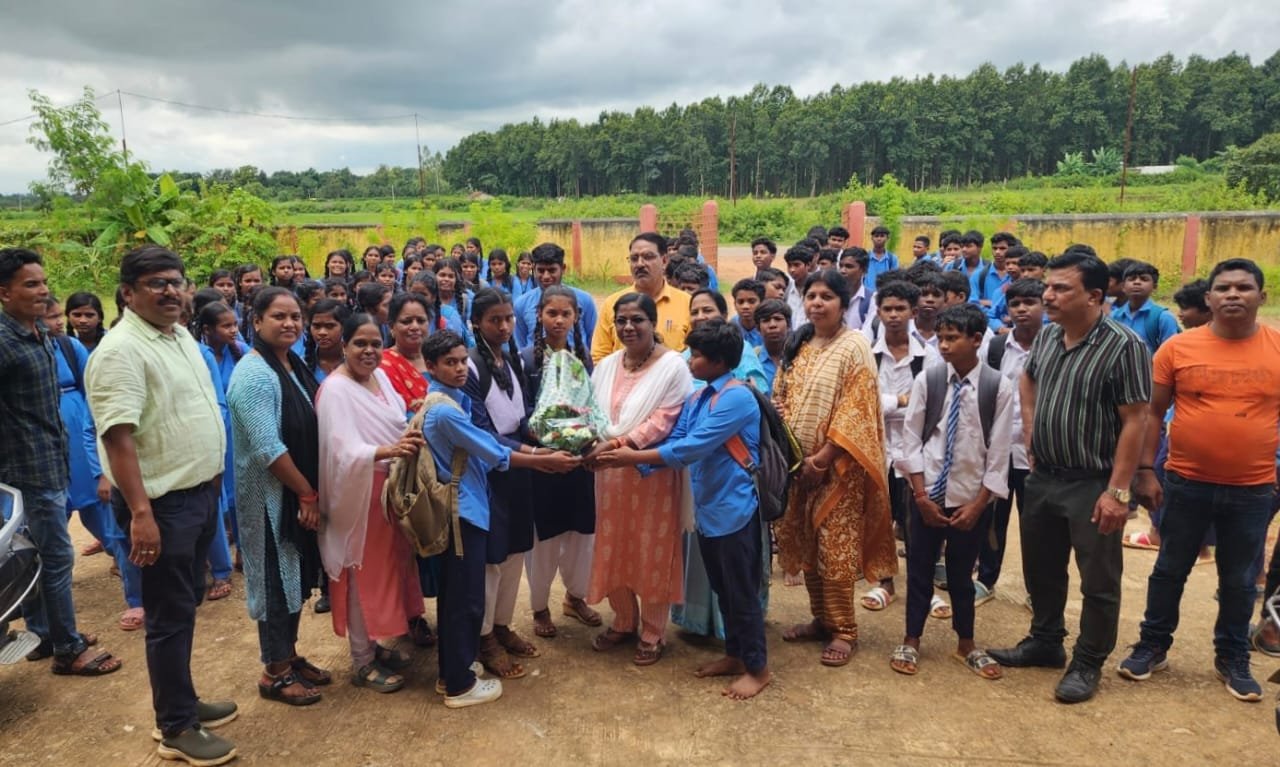 प्राचार्य बने शिक्षाकर्मी,28 वर्ष की सेवा में मिली पदोन्नति..यह सुखद